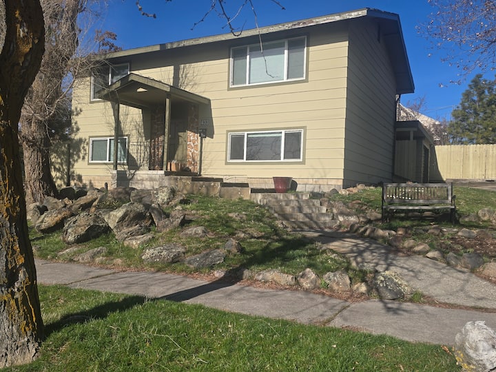 Evergreen Retreat 1 - Klamath Falls, OR