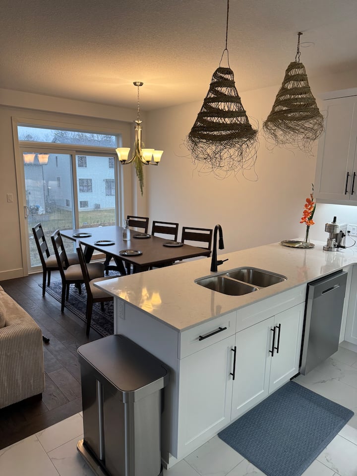 London Heights Retreat Family Escape London - London, Ontario