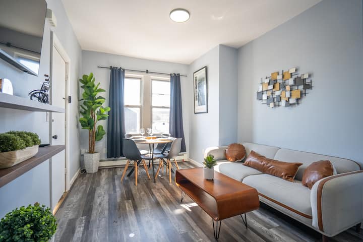 Three Br Near Metlife - Pet Friendly With Parking - Lodi, NJ