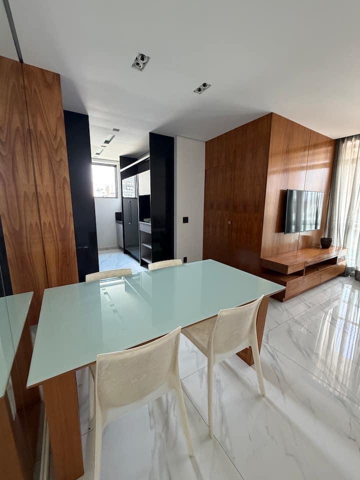 Melhor Ponto De Savassi, Lindo Apto Com Faxina - Belo Horizonte