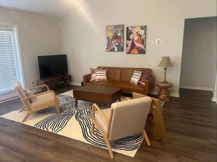 Family-friendly Savannah Retreat Near Downtown - Richmond Hill, GA
