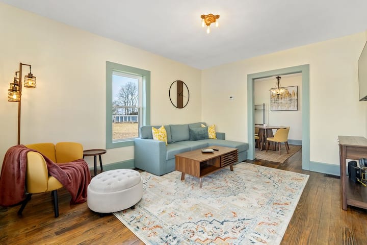 Steps To Ariel Park | Renovated 2br Retreat - Mount Vernon, OH