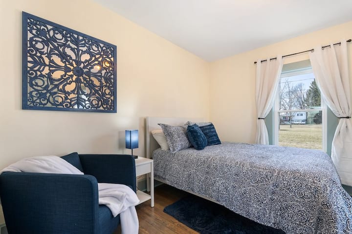 Steps To Ariel Park | Renovated 2br Retreat - Mount Vernon, OH