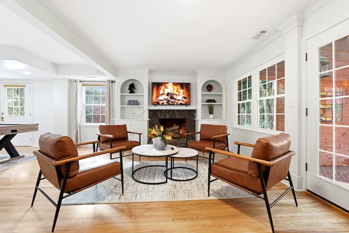 Ridgepark Grove | Pool Oasis| All-king Beds With T - Stone Mountain