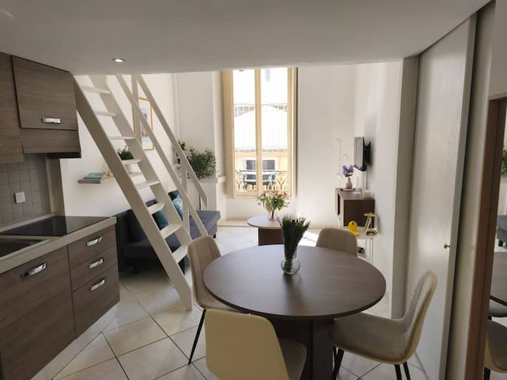 Studio Mezzanine Lumineux Au Centre De Nice - Gare de Nice Ville