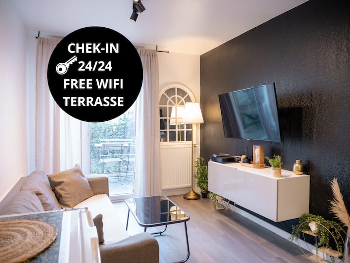 La Suite Bohème, Accès 24/24h, Terrasse - ibis Lyon Carre De Soie