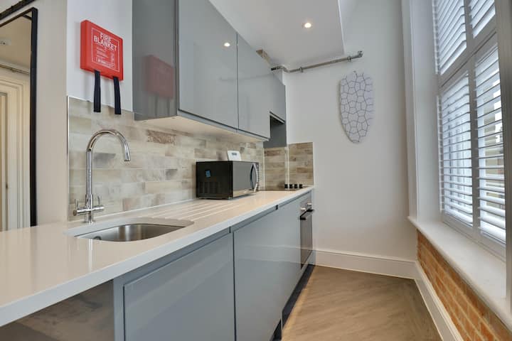 Spacious Studio Near Southampton Harbour - Southampton
