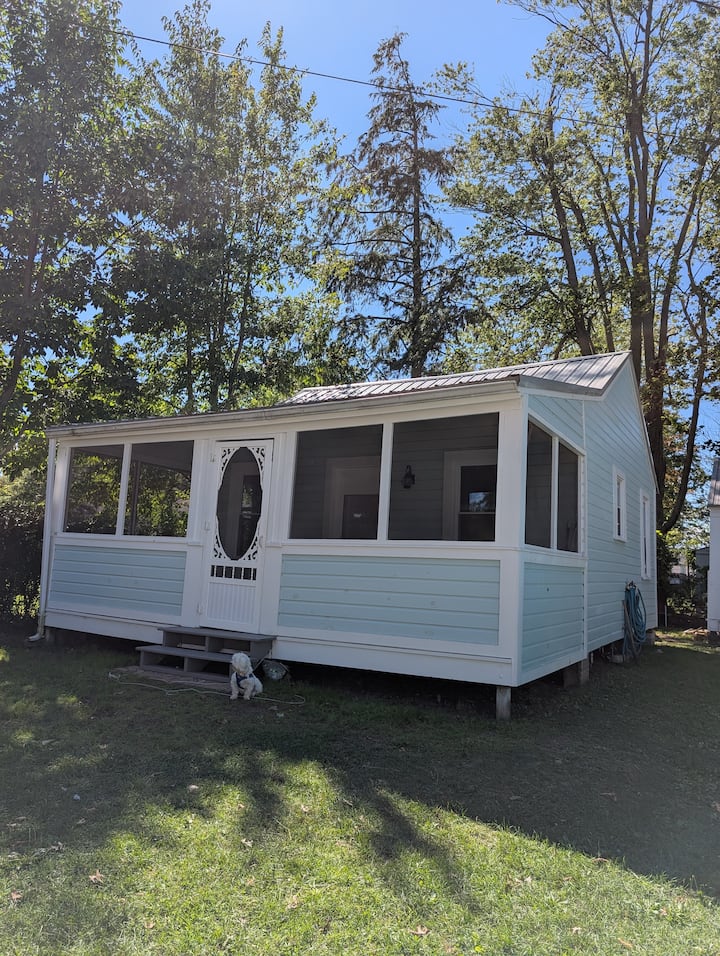 Shabby Shanty - Geneva-on-the-Lake, OH