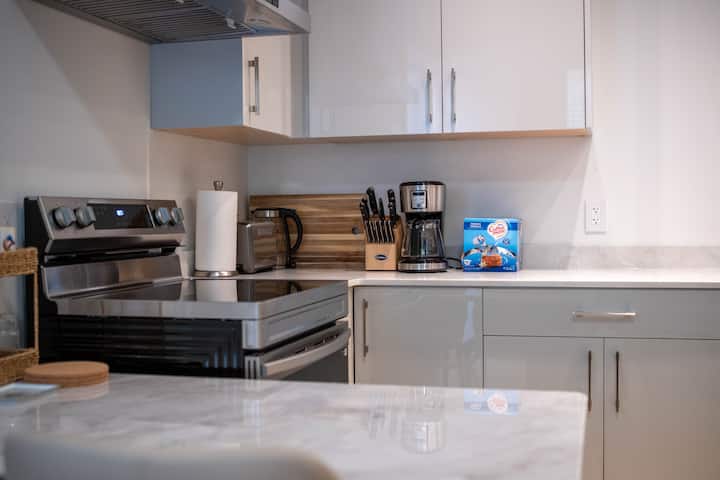 Brand New 2br Suite In West Vancouver - North Vancouver