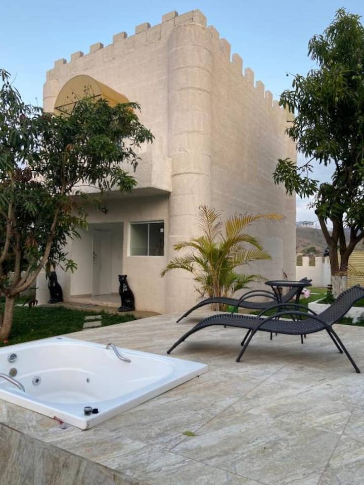 Castelo Caesars Hidro + Vista Cinematográfica - Pindamonhangaba