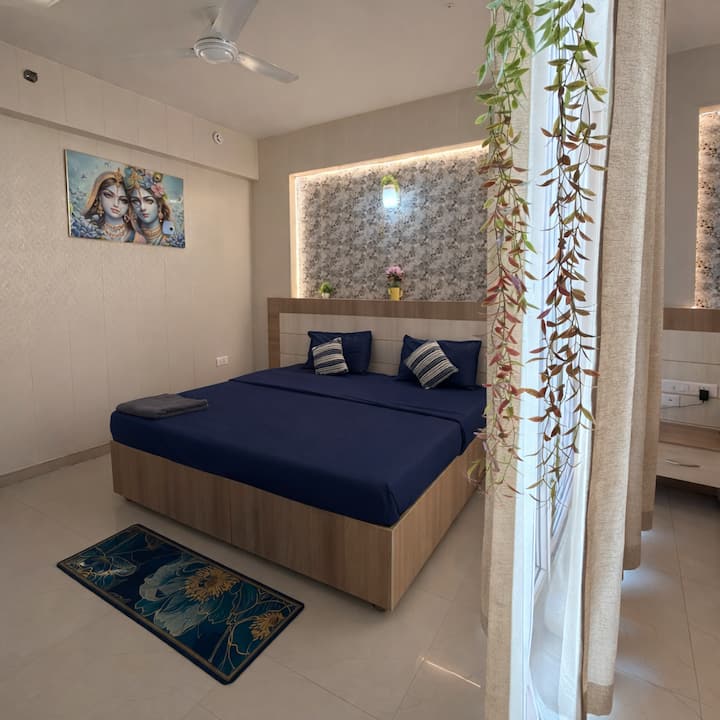Laadli Studio | Near Prem Mandir & Iskcon - Vrindavan