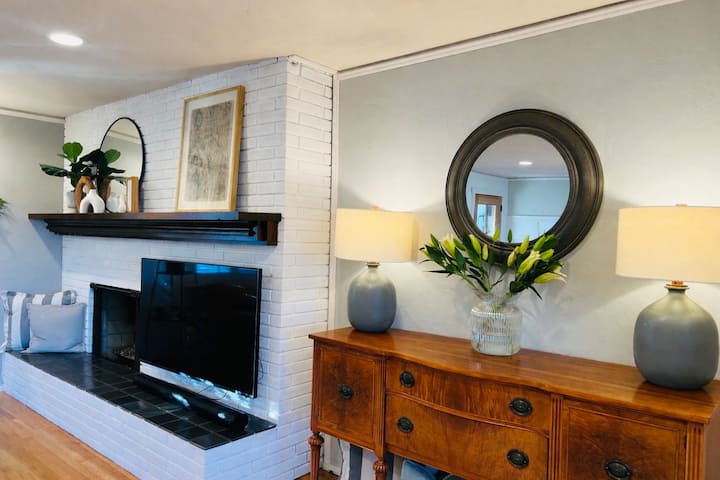 Charming Edna Valley Vineyard & Orchard Retreat - San Luis Obispo, CA