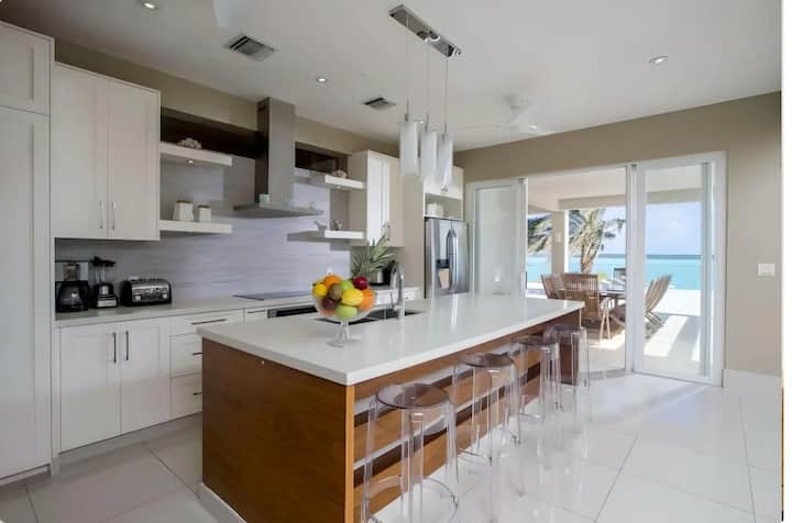 Luxurious 2-bedroom Apartment With Ocean View - Cameroon