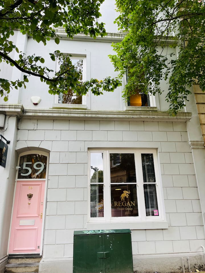 Soho House Feel In Cardiff Bay! - Barry