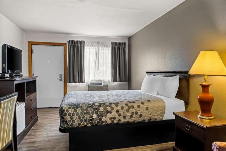 Suite King - Billings Airport - Billings, MT