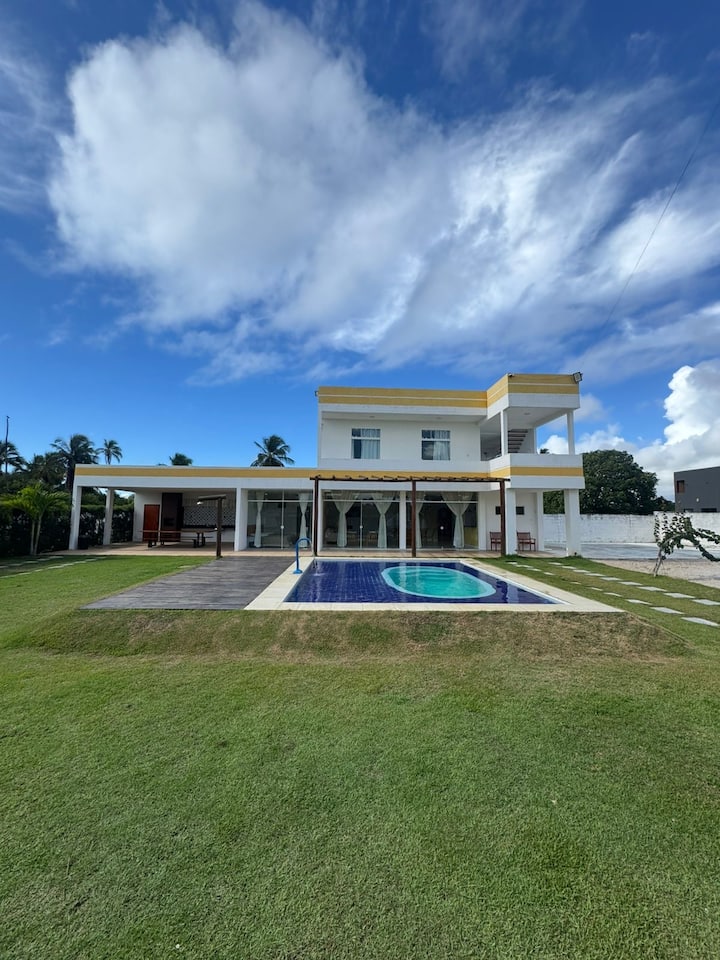 Casa à 800m Da Praia C/ Quadra E Piscina - Aracaju