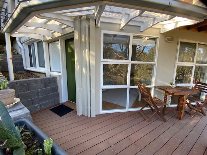 Bright, Stylish Retreat Near Uow & Beach - Wollongong
