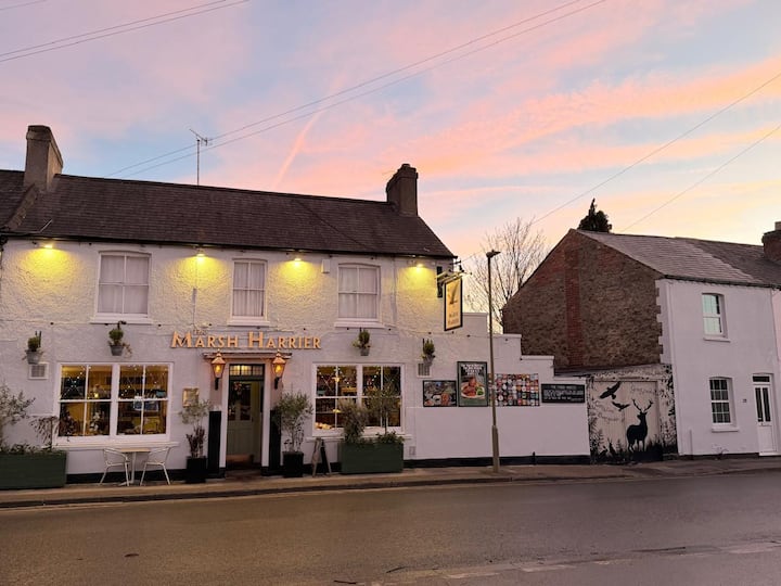 The Marsh Harrier B&b - Oxford