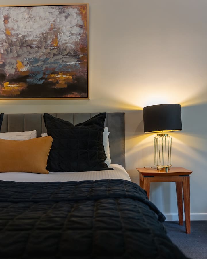 Deluxe King @ The Oaks Beechworth - Beechworth