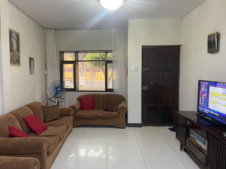 Casa De Playa En Pacasmayo A Dos Cuadras Del Mar - Pacasmayo