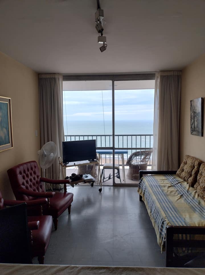 Departamento Céntrico. Vista Al Mar Y Ciudad. - Mar del Plata