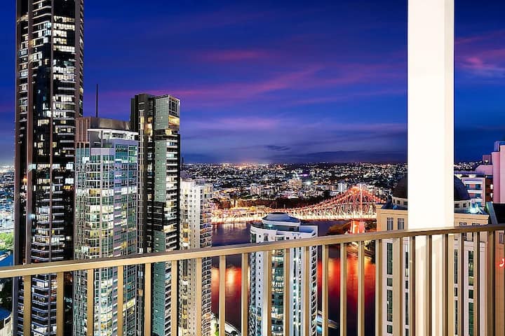 Stunning Views 2br Apt W/ Parking & Rooftop Pool! - Brisbane