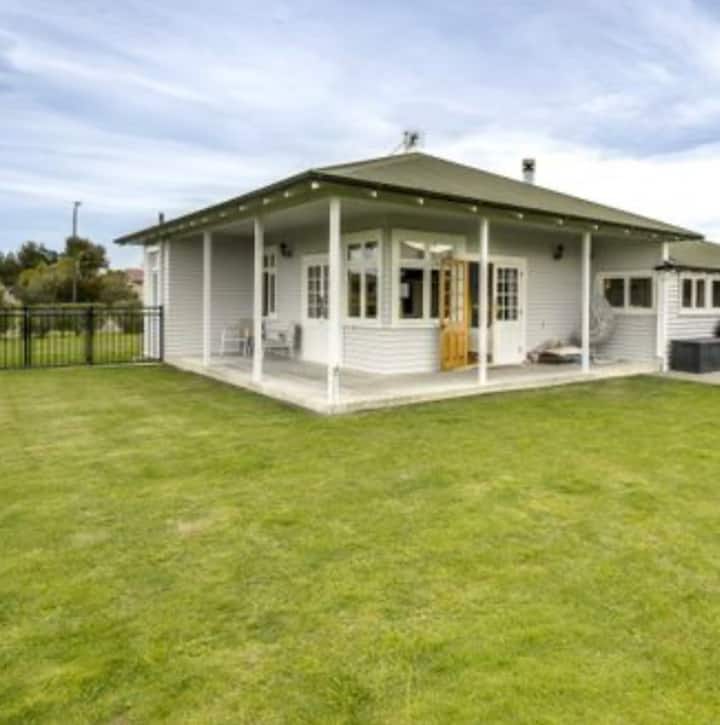 Sunny Retreat – Close To Napier & Wineries - Napier, New Zealand