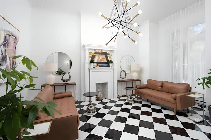 Downtown Luxury Suites | Perfect For Groups - Montreal