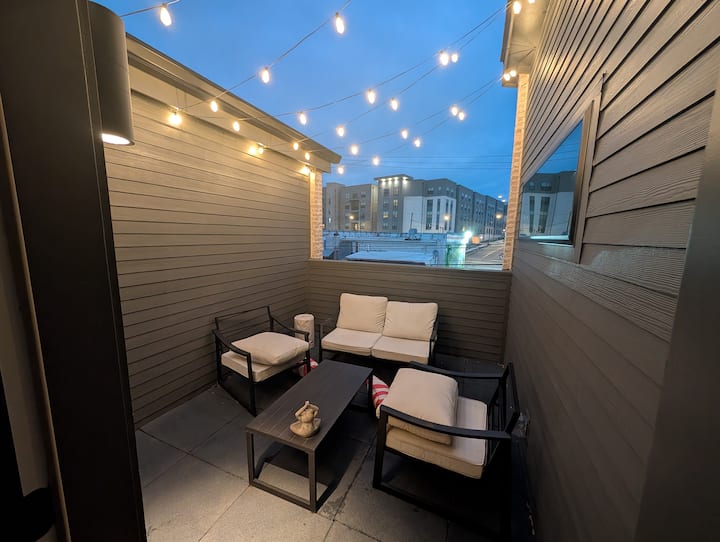 Quiet Modern Townhome In Knoxville - Knoxville, TN
