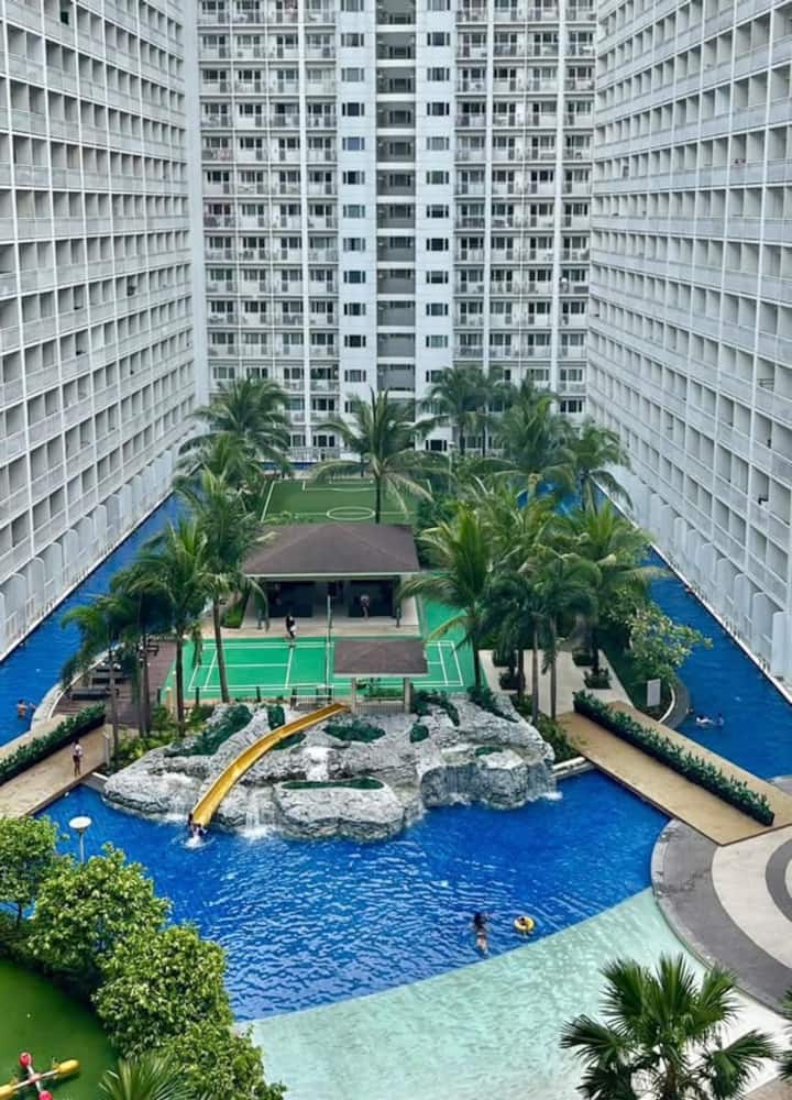 1br Condo W/ Pool @ Shore 2 Residences Near Moa - Manila