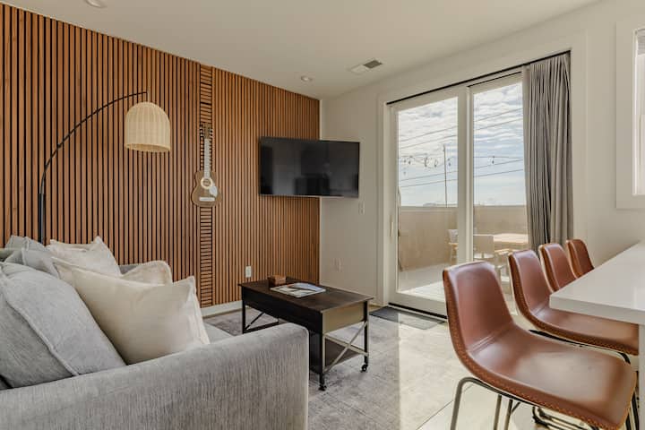 Rooftop Deck & City Views, Mins To Broadway - Nashville