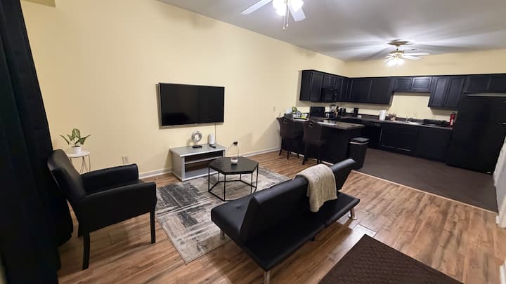 Comfy Stay • Near A-state & Dining • Fast Wifi - Jonesboro, AR