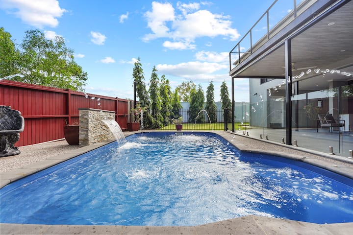 Zen Monarch: Family Luxury Retreat ~ Pool ~ Bbq - Casuarina