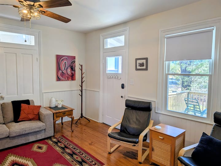 Bass Cove – Waterfront Cottage On Kings Pond - Ashland, VA