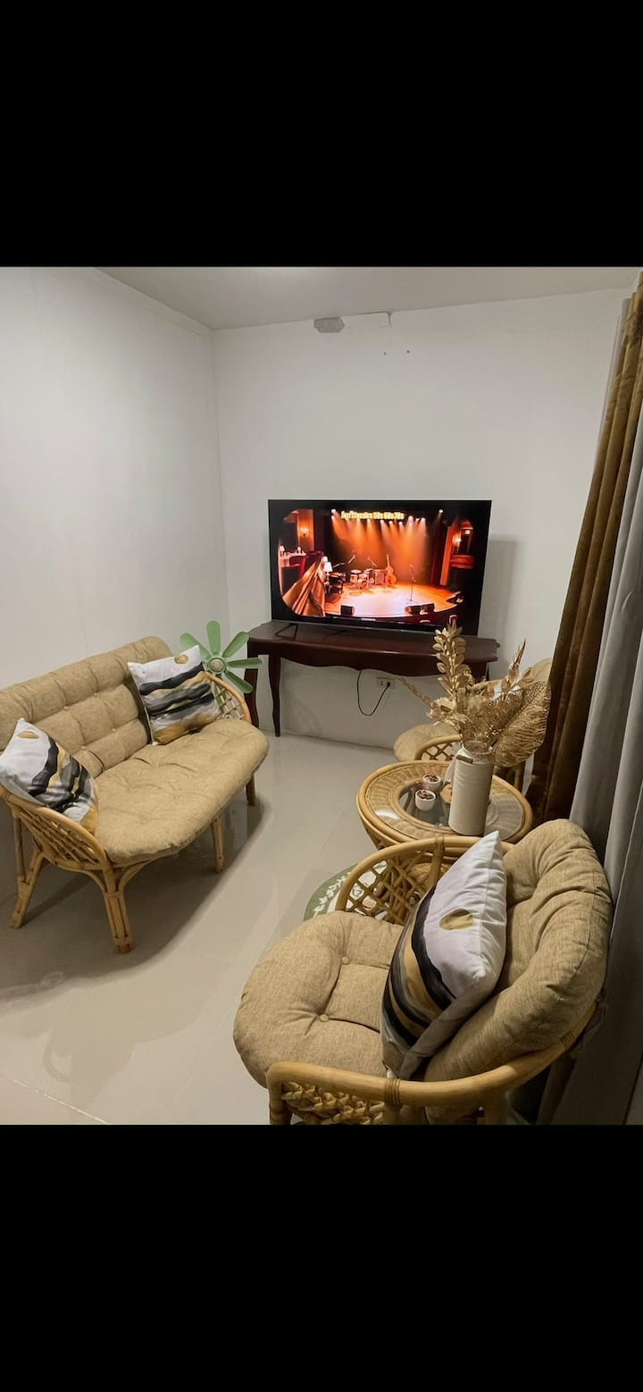 Hilltop Oceanview Hideaway - Iligan City