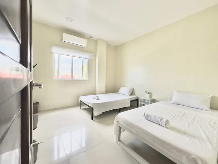 Cosy Waterfront Home: Best Gateway To El Nido - Coron