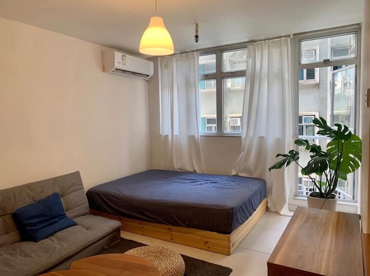 Stylish Studio On Charming Hollywood Road - Sheung Wan