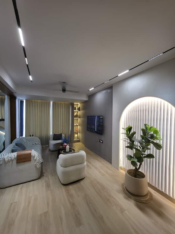 The Ivory Arch – Luxury Couple Suite With Jacuzzi - Jaipur