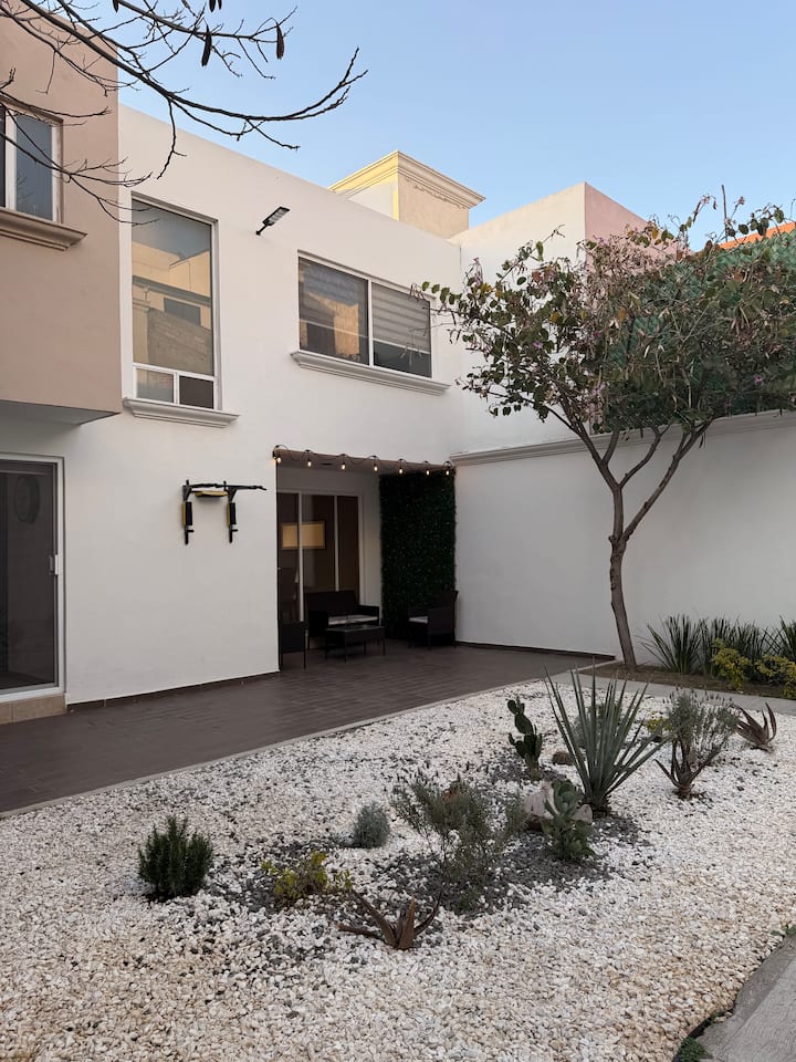 “Casa Del Sol” Con Hermosa Vista - Querétaro