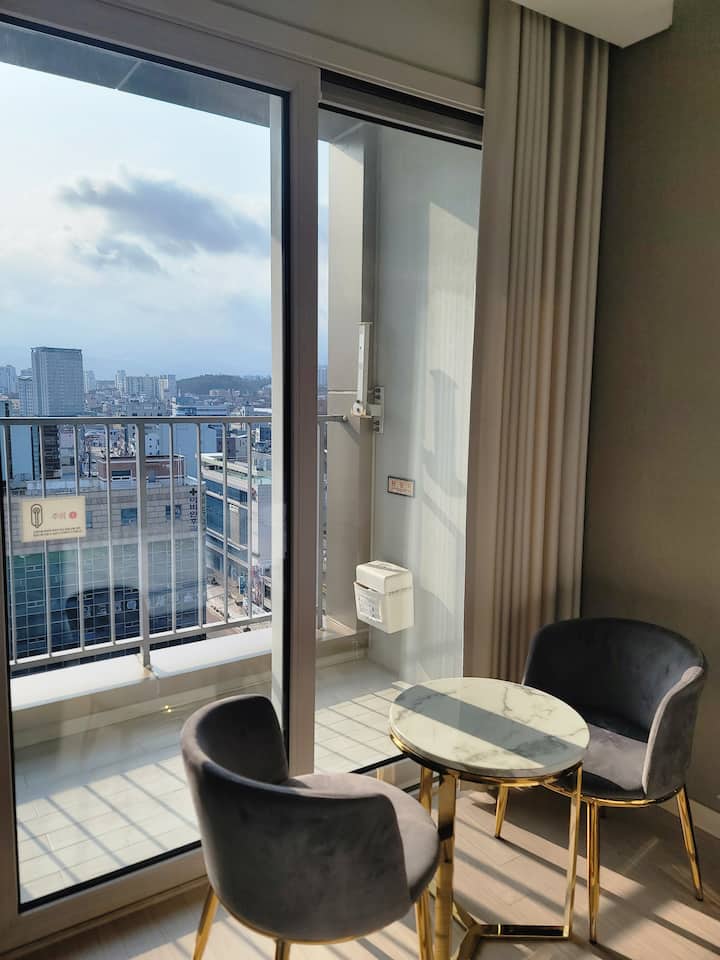 속초 설악산 View｜울산바위 조망｜중앙시장 도보5분｜메종 오리엔 - Sokcho-si