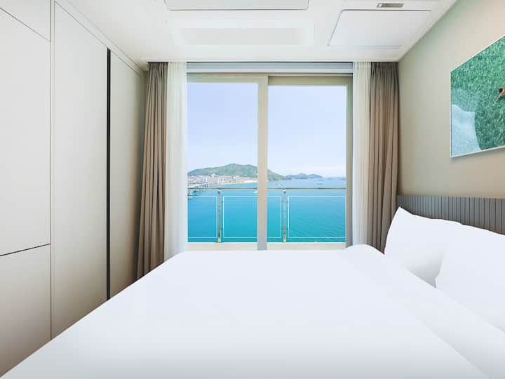 [Elmomento Songdo]신축테라스오션뷰/편안한씰리침대/고급캡슐커피/해수욕장/spo - Busan Station