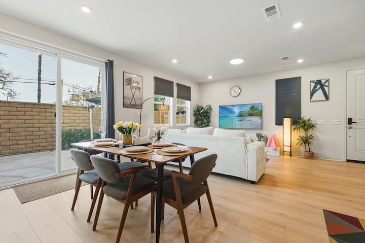 Lux & Modern 4br Getaway Near Cal Poly & Fairplex - Pomona, CA