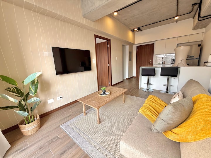 Cozy Apartment With Balcony In Zone 4 - Guatemala City