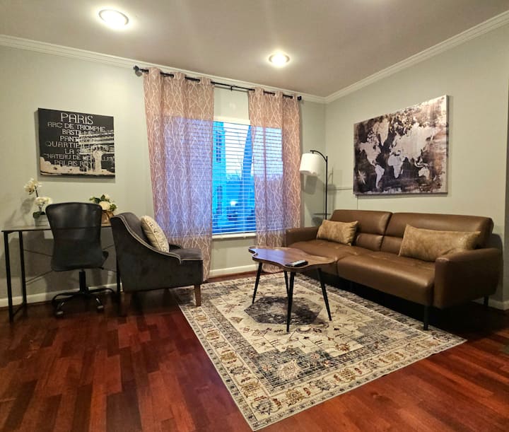 Incredible Midtown Location By Piedmont Park - Atlanta, GA