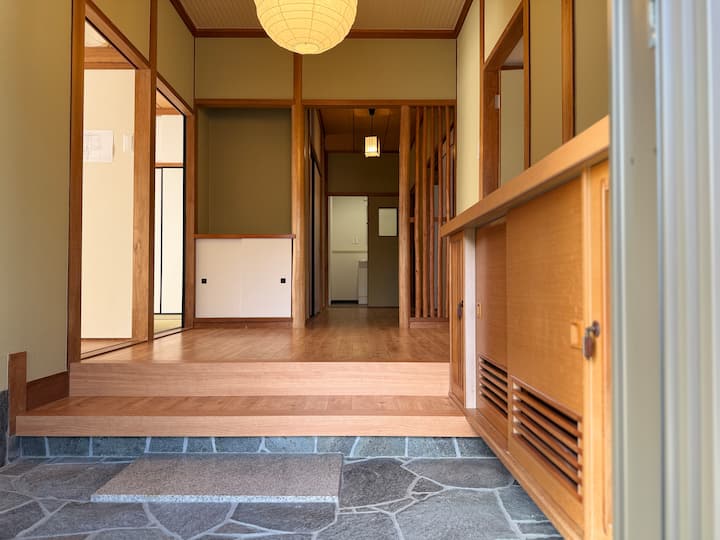 【最大8名】丸亀飯山町東坂元のプライベート貸切り宿：家族・グループでゆったり楽しむ香川の休日 - 坂出市