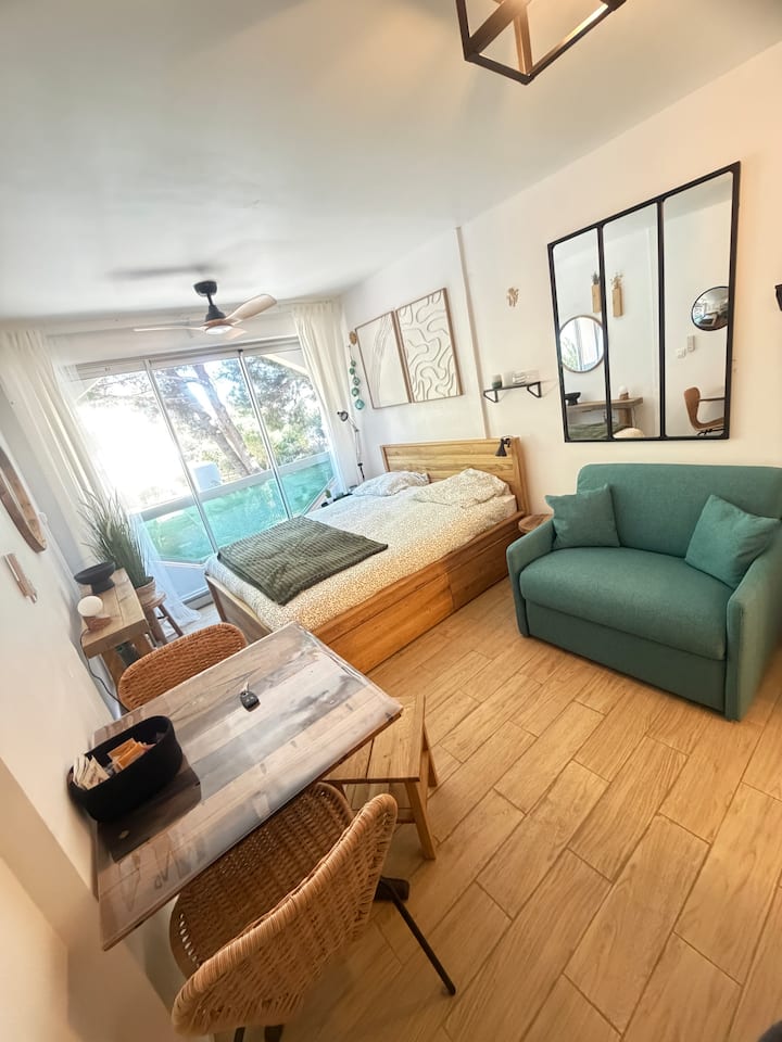 Joli Studio Proche Des Plages Et Restos, Parking - Bormes-les-Mimosas