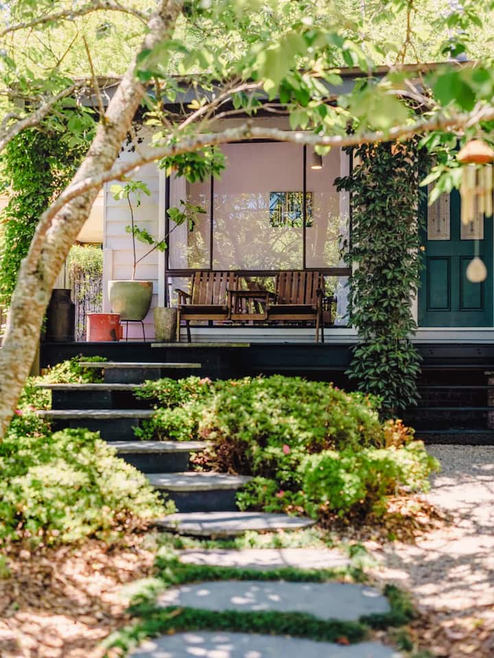 Buru Retreat, Secluded Couples Escape, Spa & Walks - Blackheath