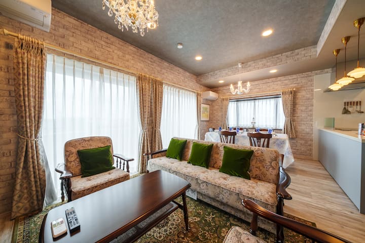 Melody Stay Hamamatsu / High-end Kawai Ca701 Piano - Hamamatsu