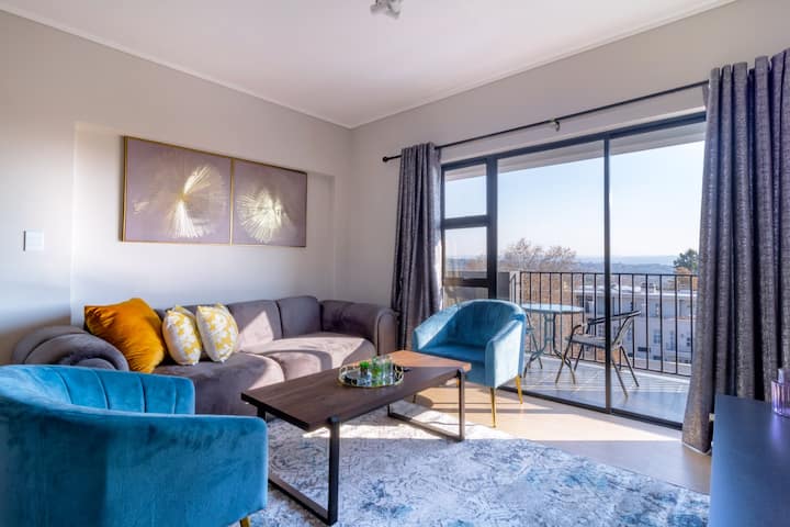 Akaru Hide Away - Randburg