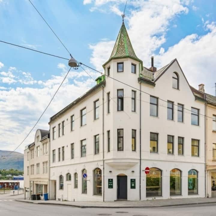 Supersentral Leilighet Med 5 Soverom - Ålesund